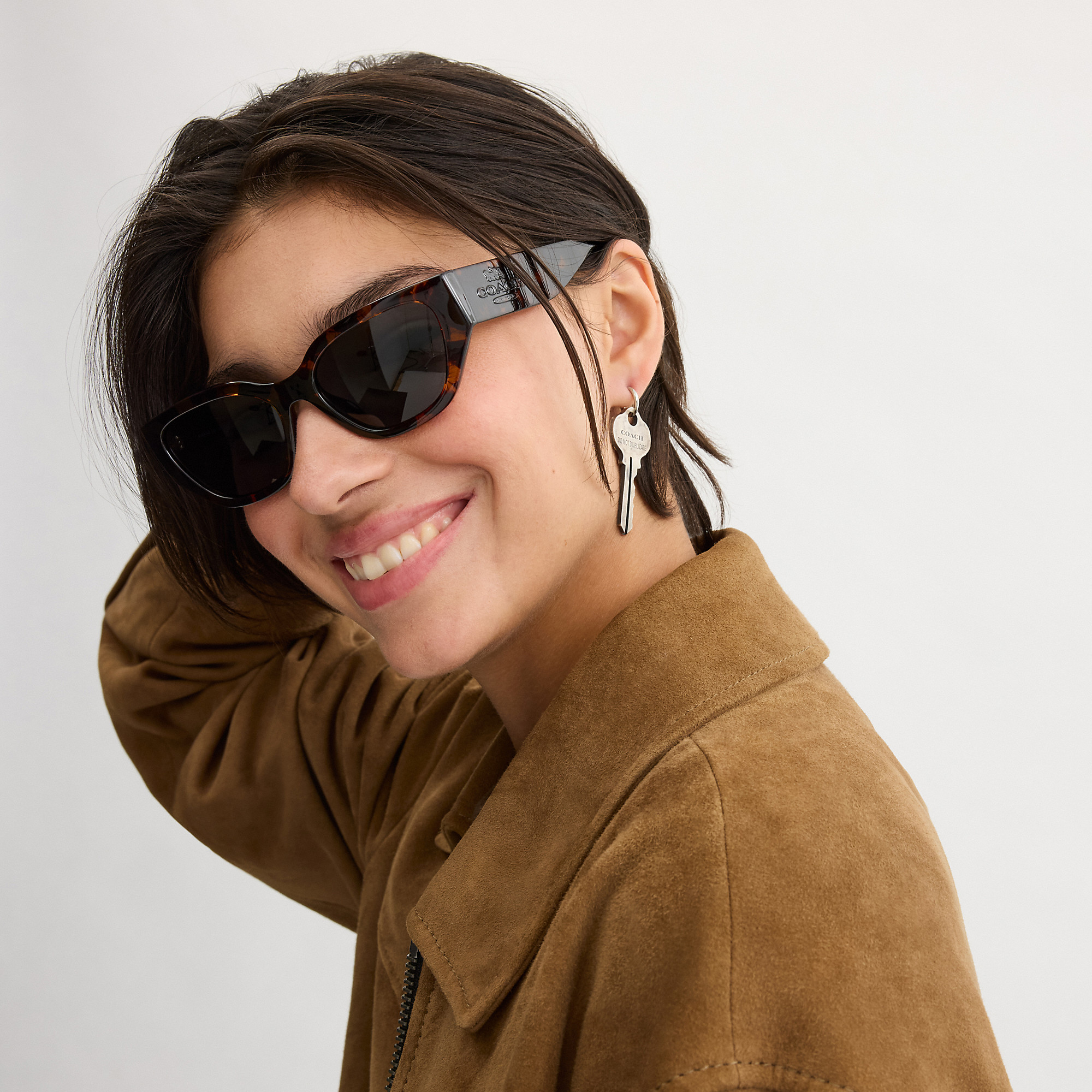 COACH OUTLET Coach Geometric Cat Eye Sunglasses
